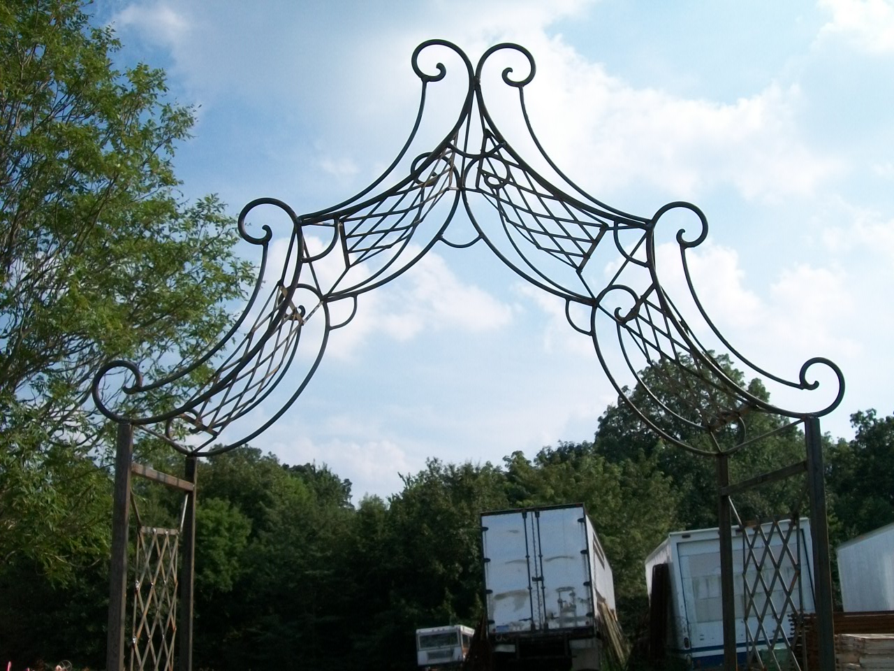 Wrought Iron Curl Drape Arbor - Heavy Arch