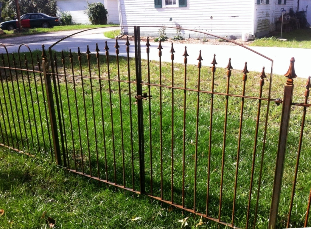 Wrought Iron Double Swing Yard Gates - Antique Style Stakes - 5' x 5'