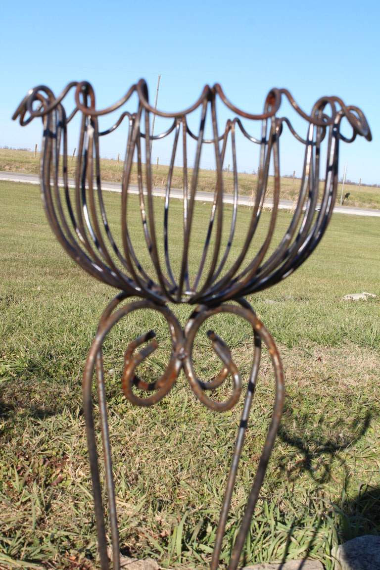 Wrought iron Large Dee Dee Plant Stand Decorative Container