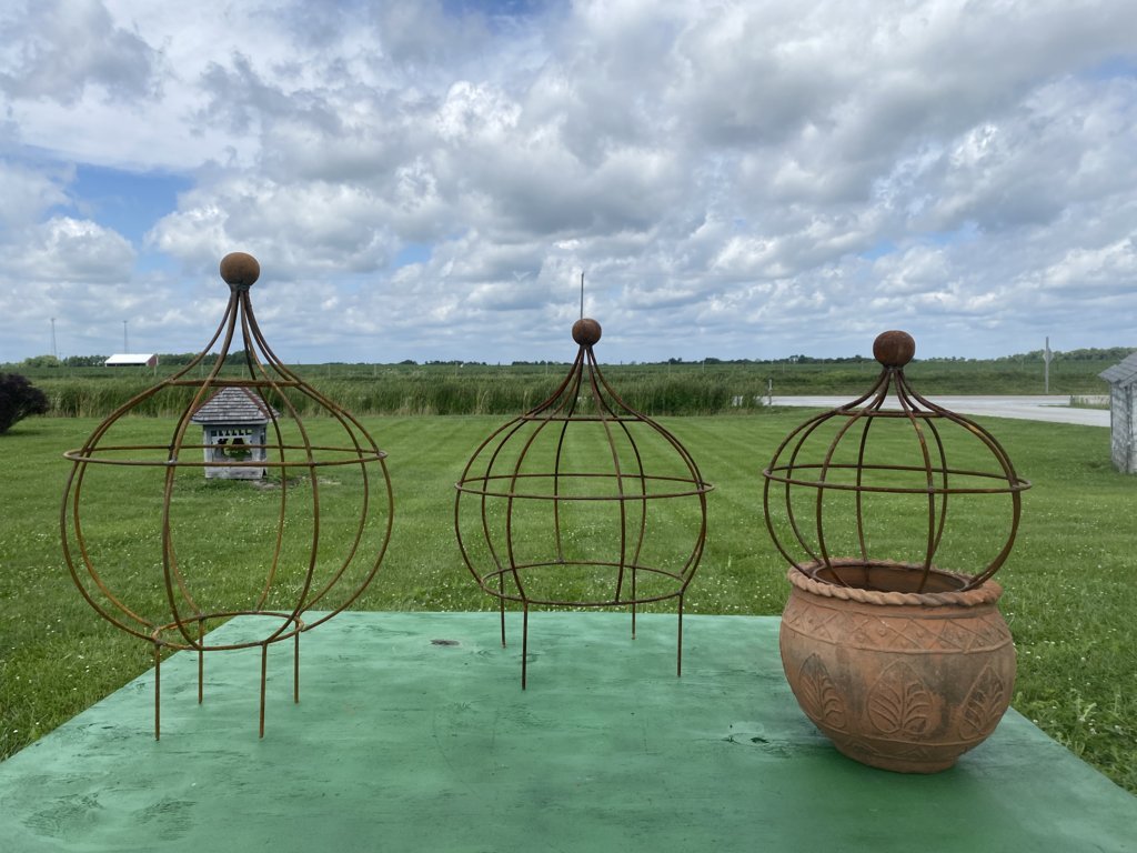 Wrought Iron Large Bob Topiary - Sphere Plant Support