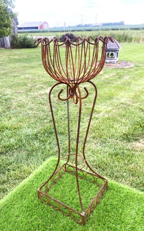 Wrought Iron Medium Pablo Plant Stand Decorative Pot Holder