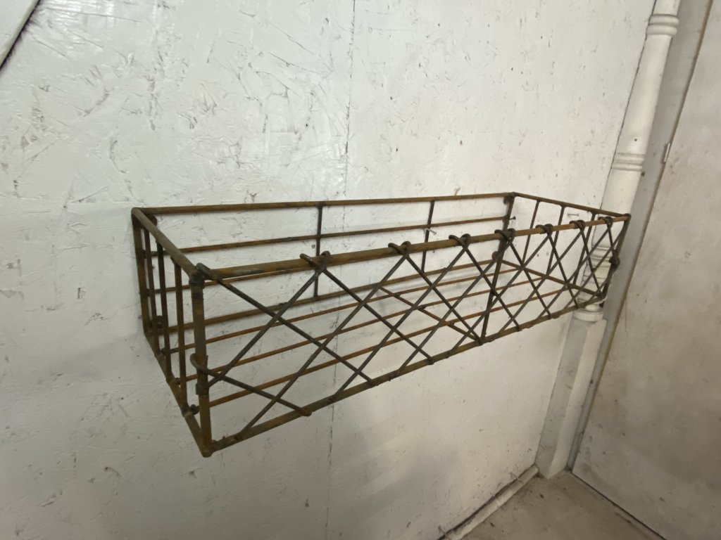Wrought Iron Med Cottage Window Box Decorative Container