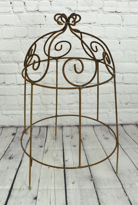 23" Wrought Iron Medium Jess Topiary