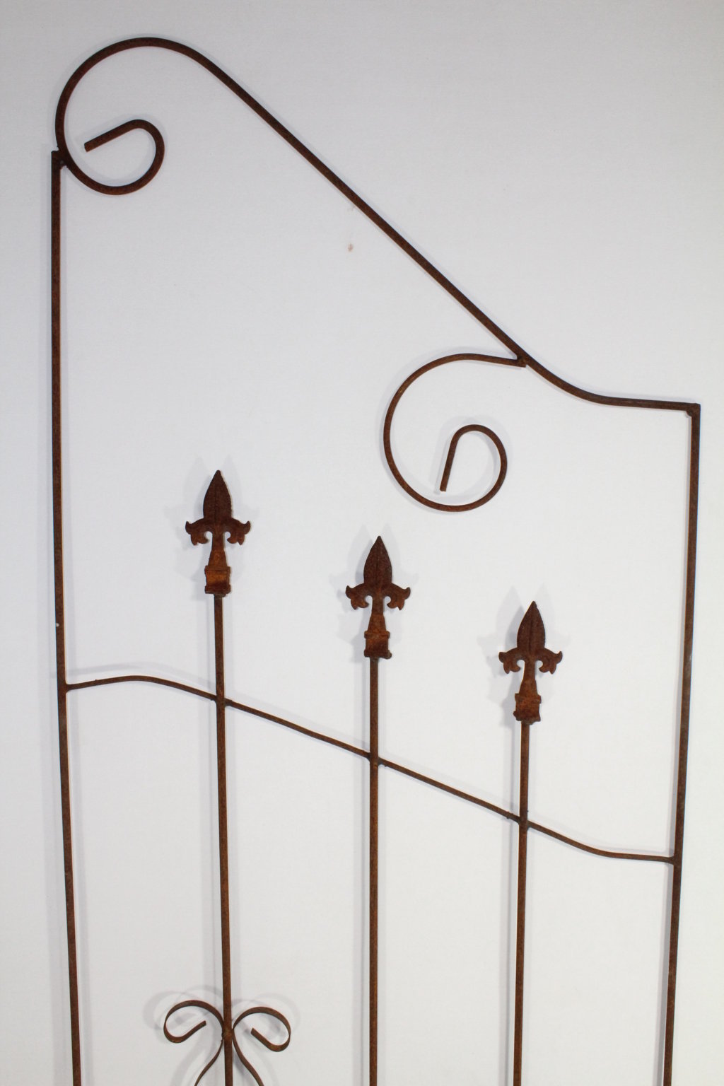 Wrought Iron Musical Note Trellis Pair Plant Support