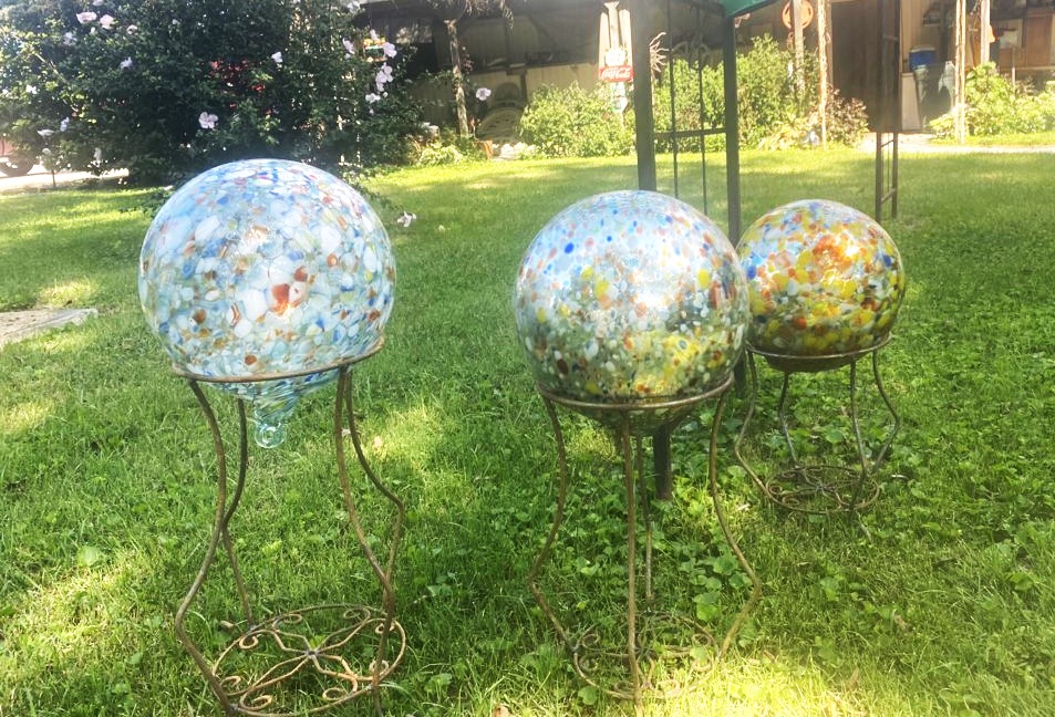 Metal Plant Stands - Gazing Ball Holders Decorative Containers