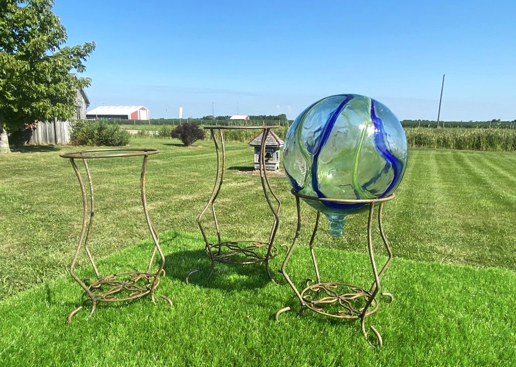 Metal Plant Stands - Gazing Ball Holders Decorative Containers