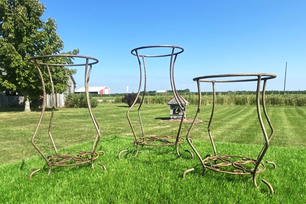 Metal Plant Stands - Gazing Ball Holders Decorative Containers