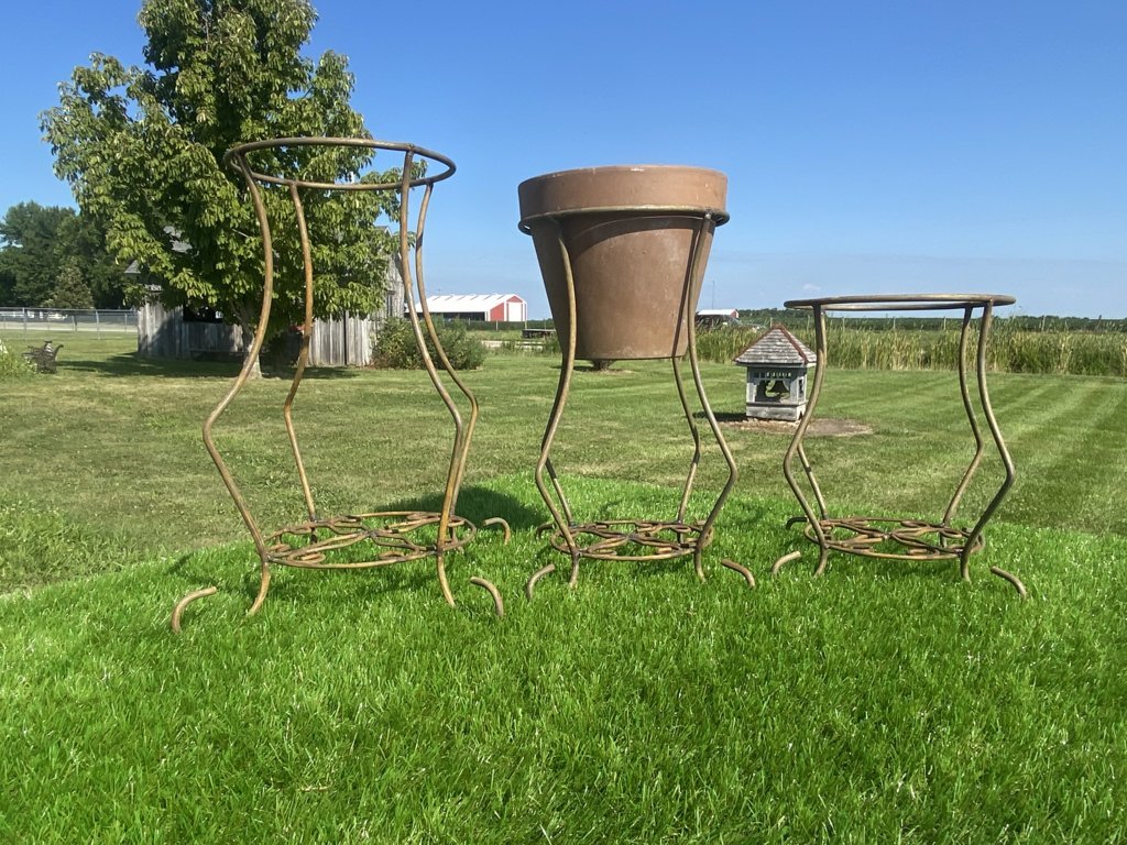Metal Plant Stands - Gazing Ball Holders Decorative Containers
