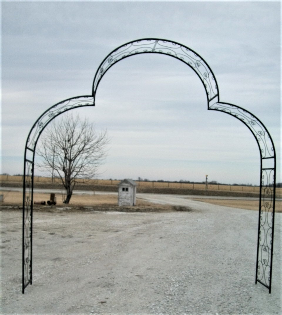 Wrought Iron Shell Arch Top Driveway Arbor
