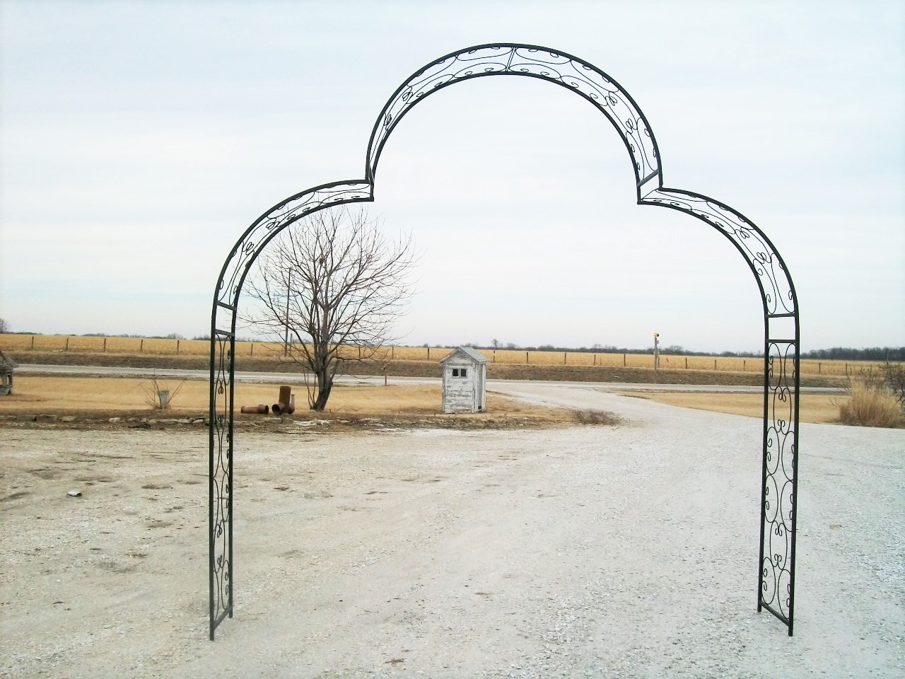 Wrought Iron Shell Arch Top Driveway Arbor