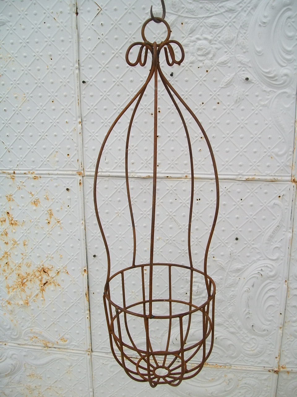 36" Wrought Iron Small Balloon Hanging Basket