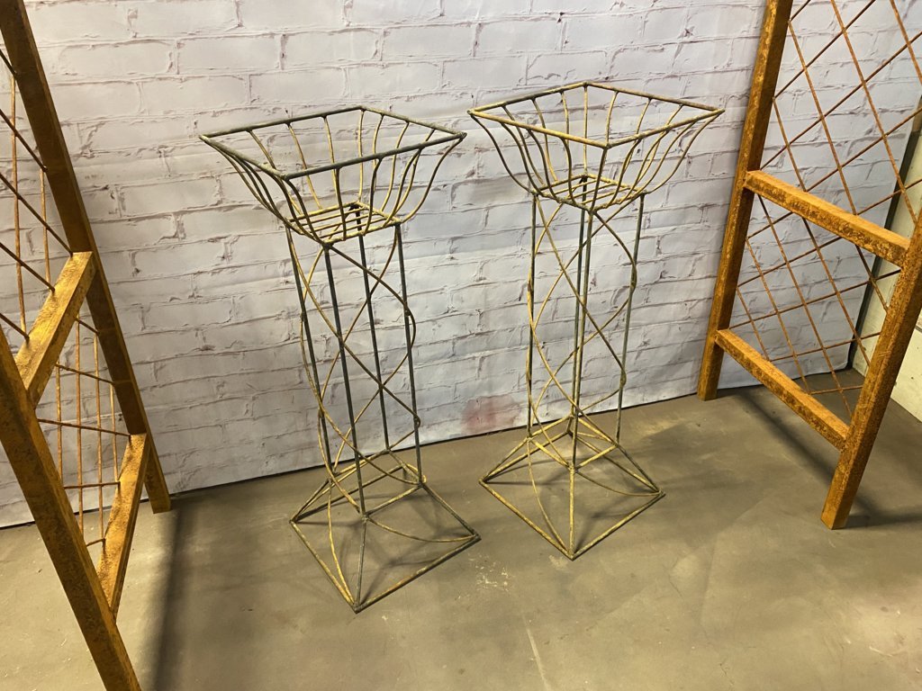 Wrought Iron Small Column Plant Stand Decorative Container