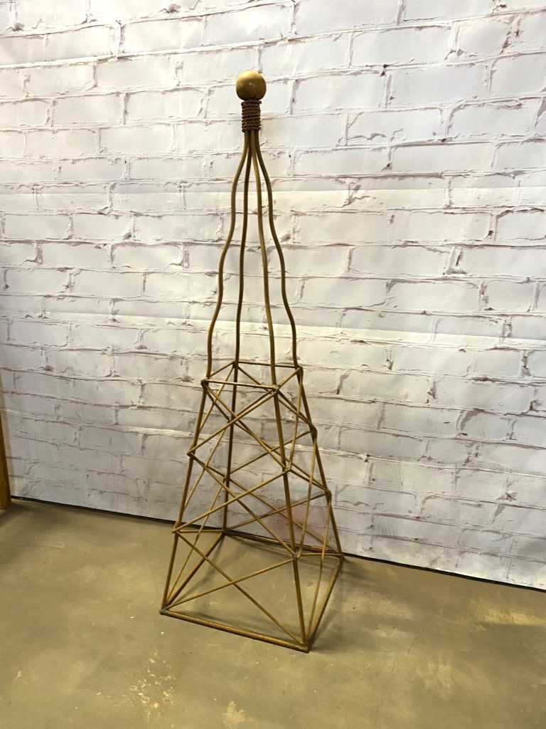Wrought Iron Small Topiary Garden Oblisks