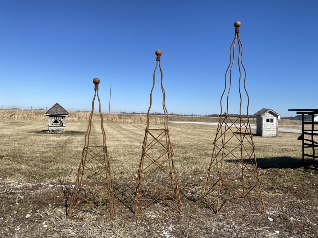 Wrought Iron Small Topiary Garden Oblisks