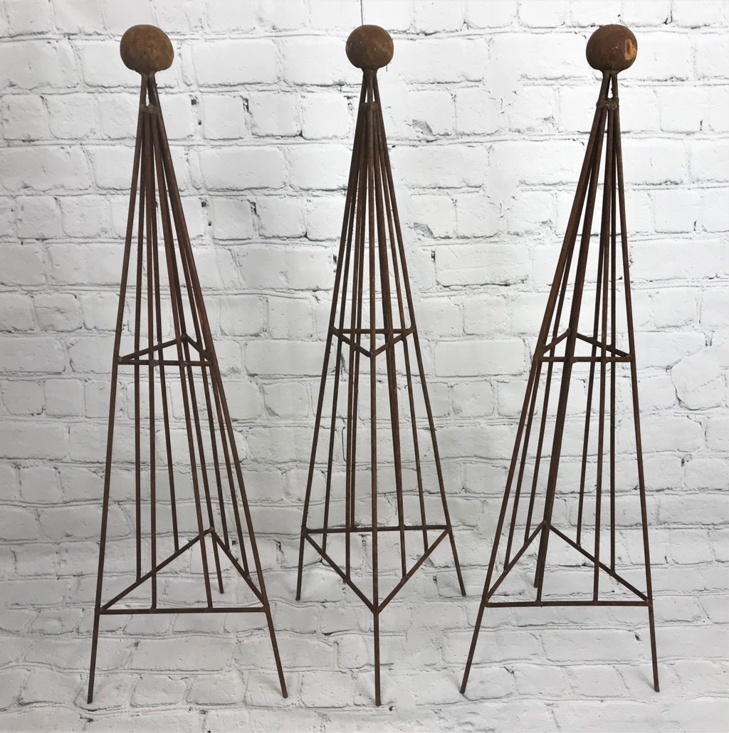 Wrought Iron Triangle Ball Top Topiaries in 5 Sizes Plant Supports
