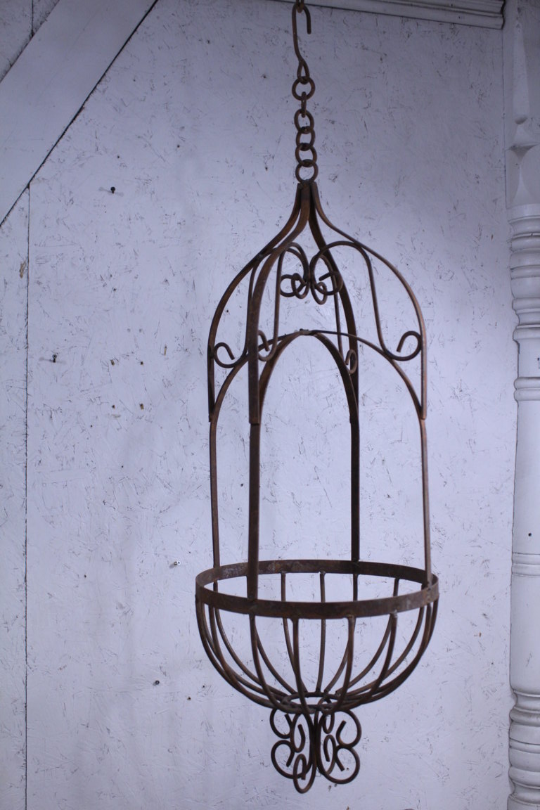 Wrought Iron Victorian Hanging Basket Decorative Container