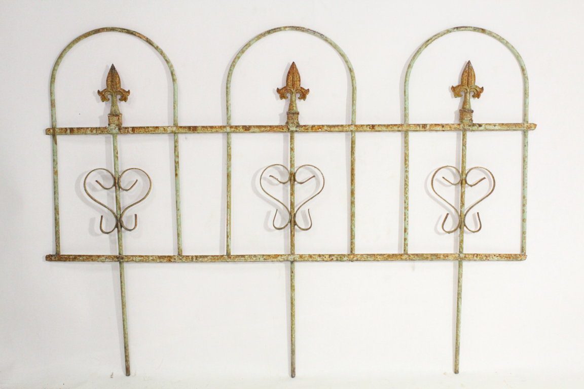 Wrought Iron Vintage Freida Garden Border Fence