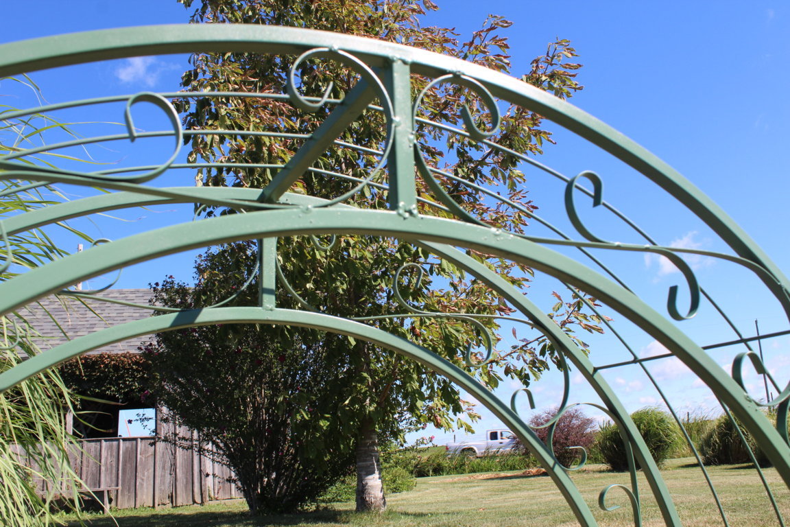 Wrought Iron XL Round Top Arbor - Flower Garden Arch