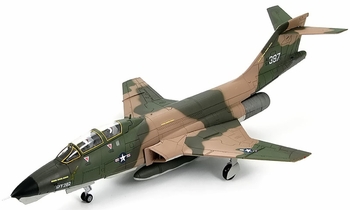 Hobby Master HA3703 - RF-101 Voodoo Model, 192nd TRS, Nevada ANG
