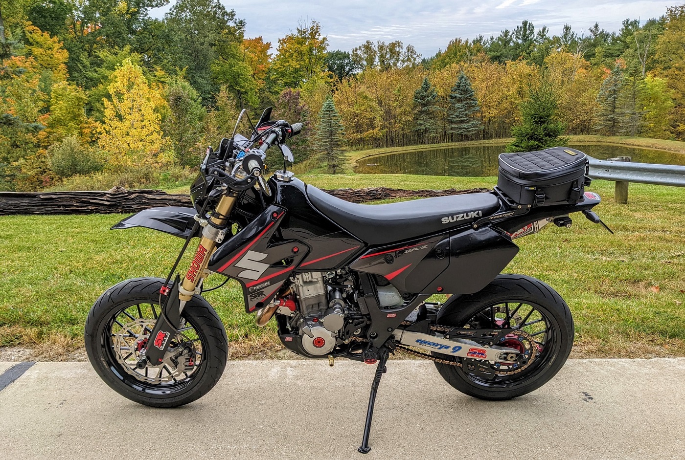DRZ400SM DRZ400S Black / Gray / Red Graphics Kit