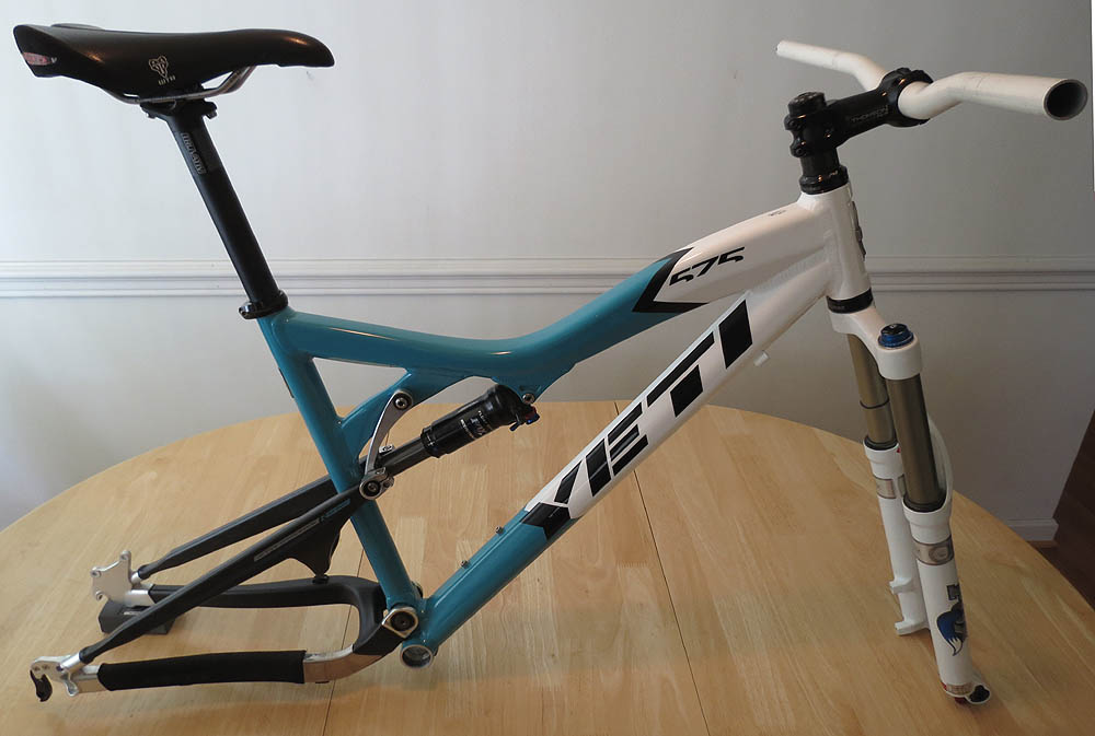 Yeti 575 Carbon Frame w/ Fox 32 Float 150 RLC Fork and...