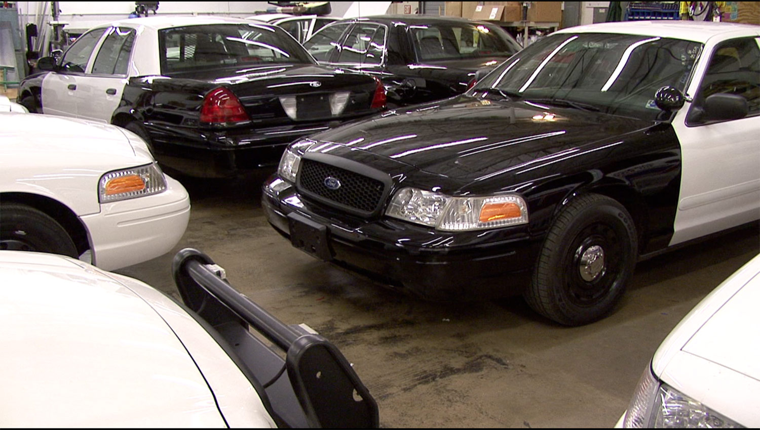 Emergency Vehicle Equipment Installation Pictures & Videos from SWPS.com