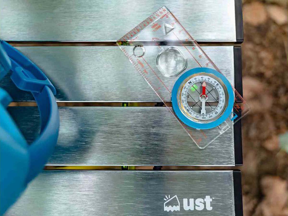 UST Deluxe Map Compass / Route Planning Tool