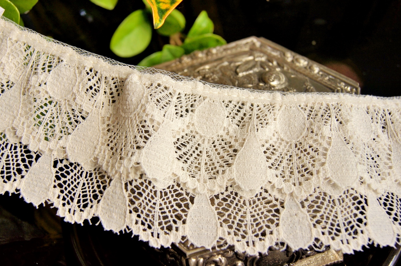 2-1/4" Light Beige Vintage Double Layer Ruffled Lace Trim