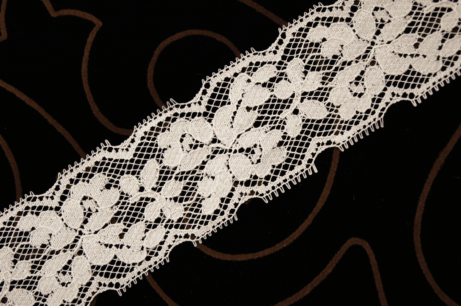 2" Natural Floral Lace Trim #lace-513
