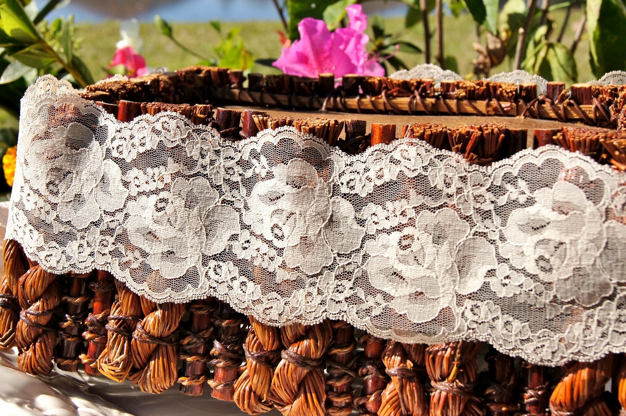 3 3/4" Natural Floral Lace Trim #lace-115