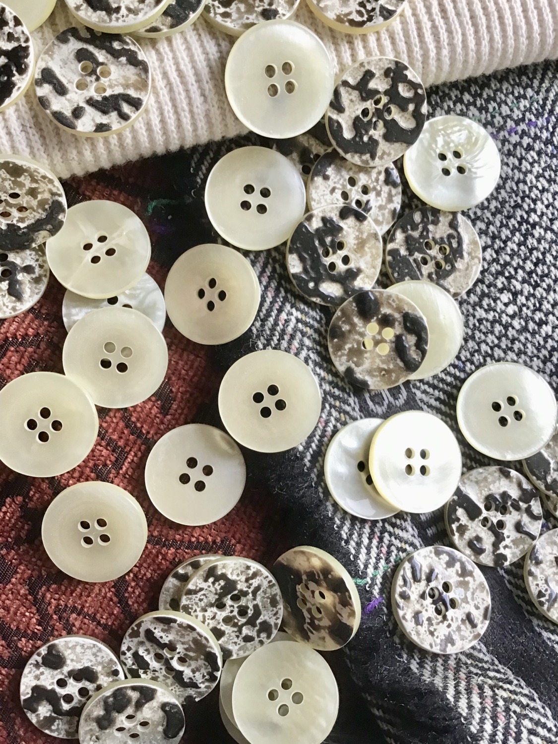 Italian 4 Hole Imitation Ivory Shell Button 13/16" (20mm) 32L Vintage ...