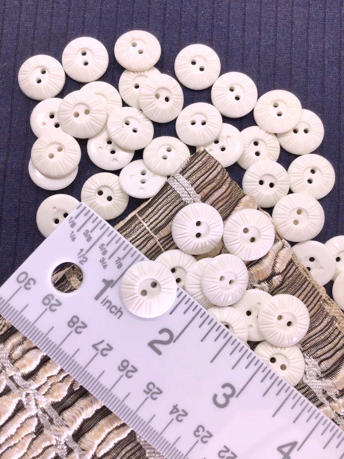 Italian Fancy 2 Hole Vintage White Buttons 11/16" (18mm) 28L Sewing ...