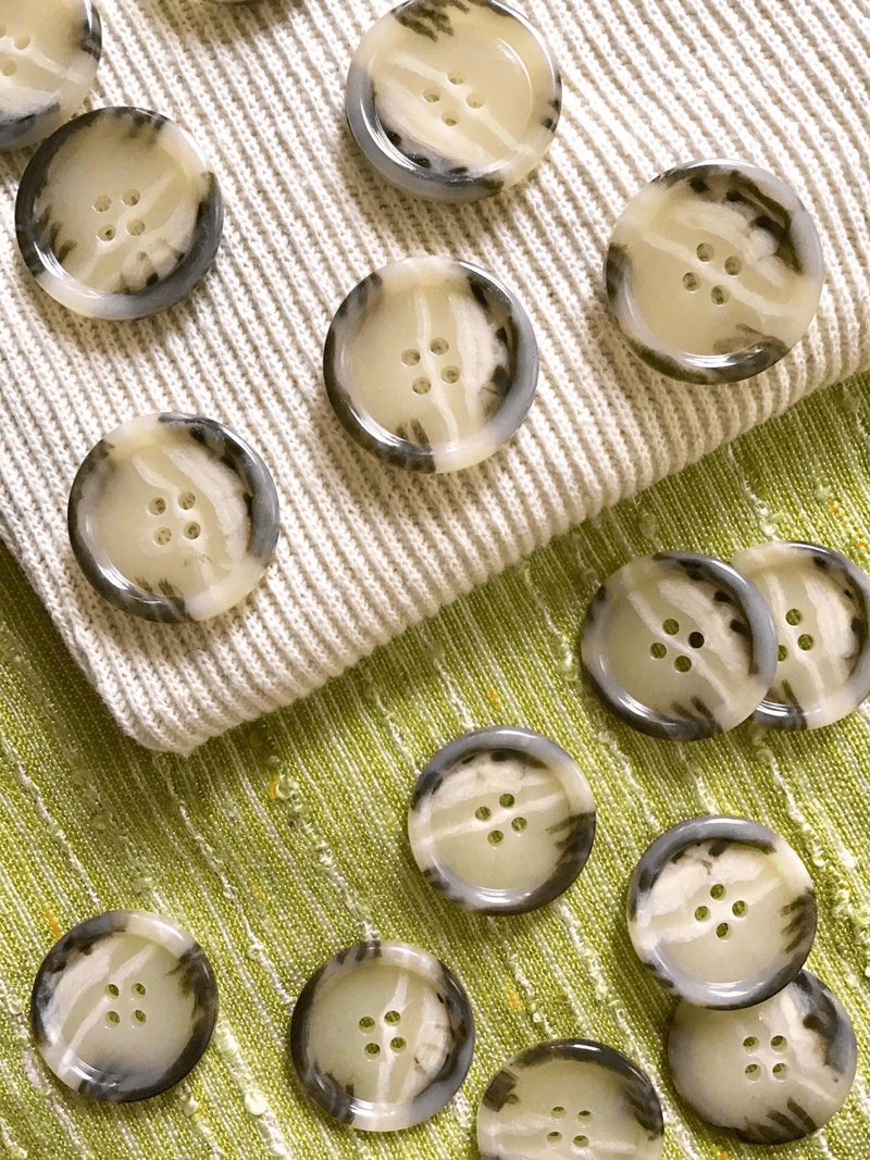 Italian Marble Tan Brown 4 Hole 1-1/8" (28mm) 44L Vintage Buttons #552