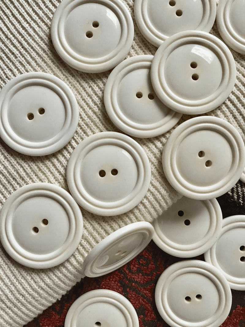 Italian Winter White 2 Hole Button 1-3/8" (34mm) 54L Vintage Large ...