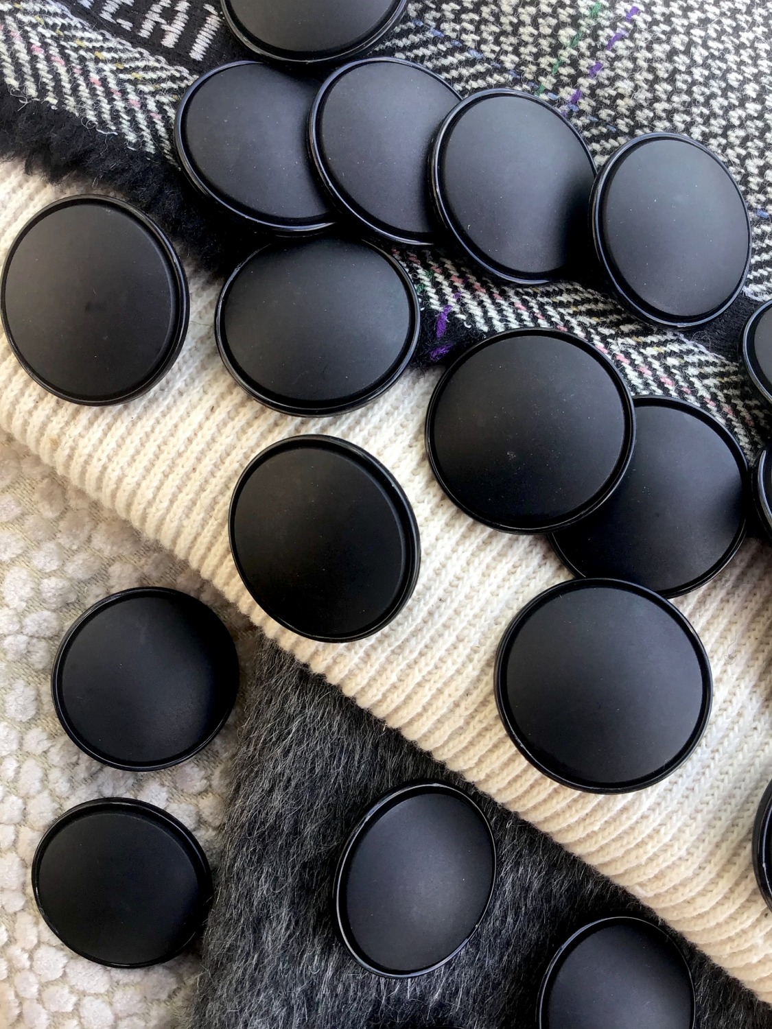 Matte Black Buttons 1-1/8" (28mm) 44L Black Shank Sewing Buttons #1101