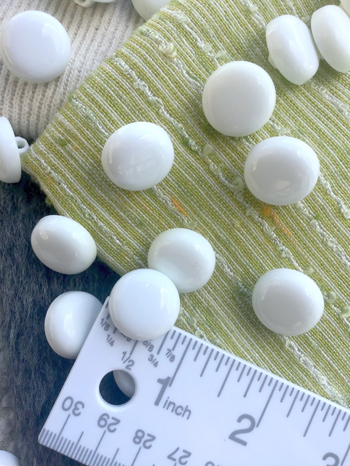 White Half Dome Buttons 3/4" (19mm) 30L Shiny White Sewing Buttons #1103