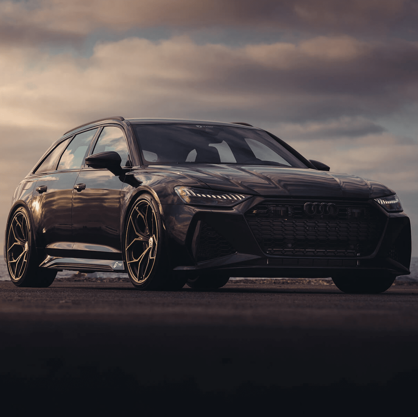 AUDI RS6 AVANT HRE P111SC