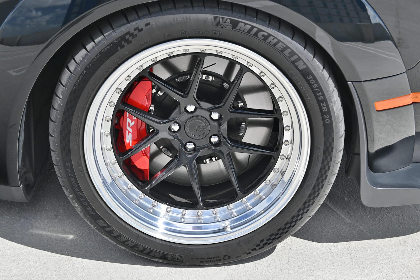 DODGE CHALLENGER WIDEBODY BC FORGED MLE52