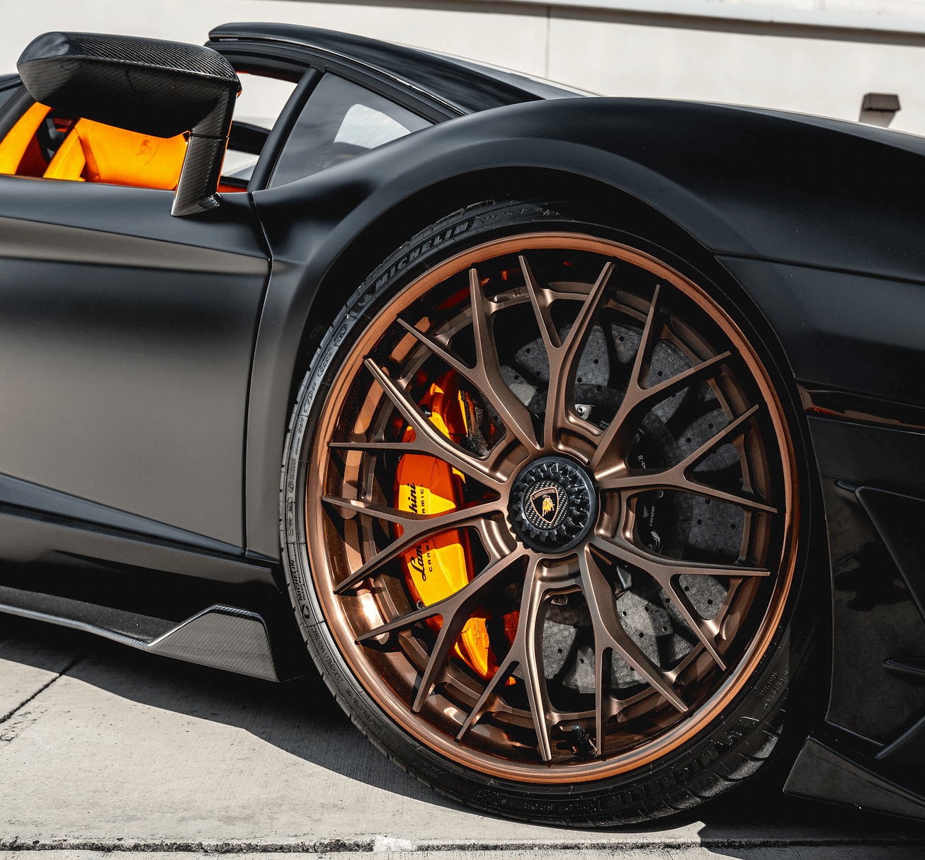 LAMBORGHINI AVENTADOR SVJ ROADSTER ANRKY AN30