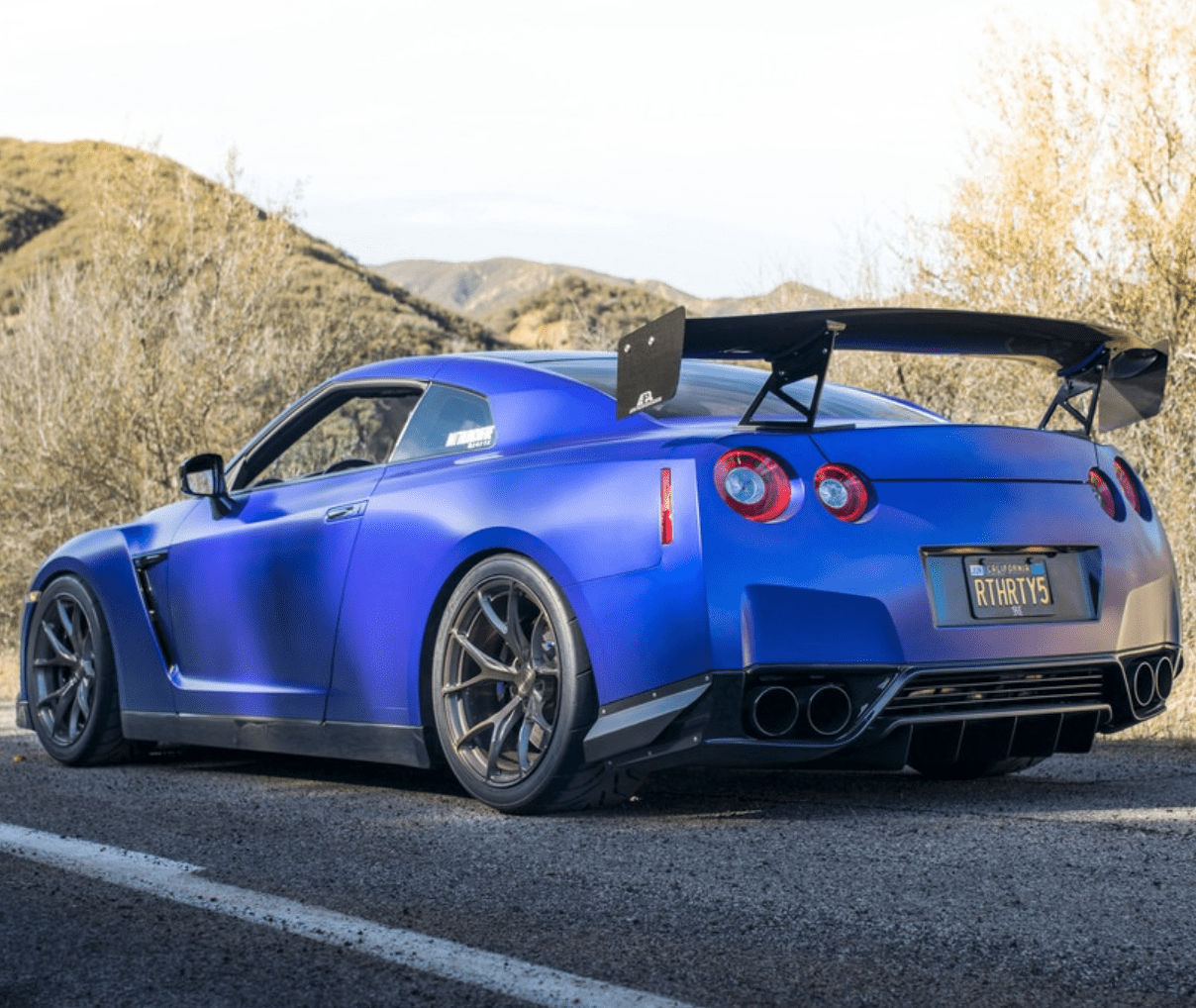 NISSAN GT-R R35 SIGNATURE SV104