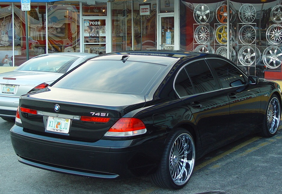 BMW 745i ASANTI AF-122