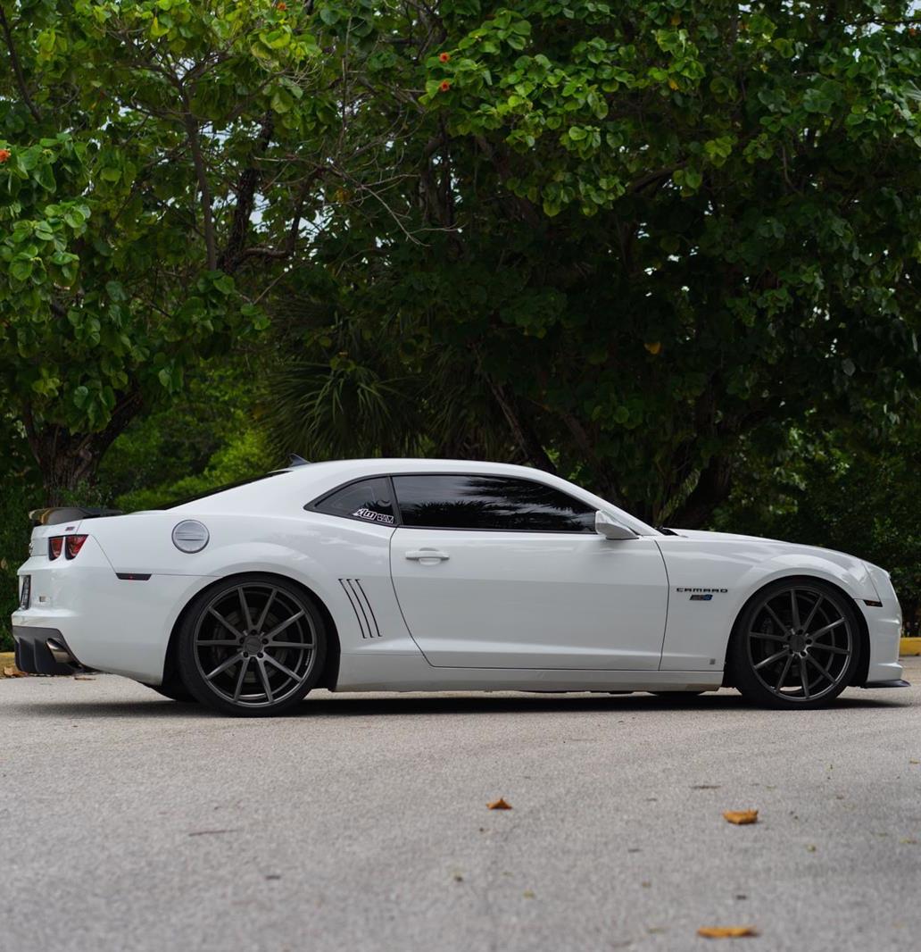 Matte White Camaro