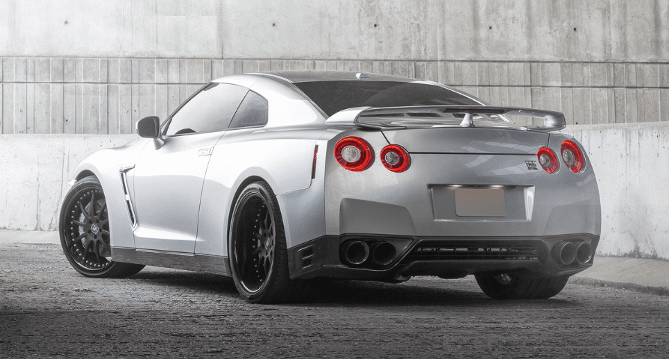 NISSAN GT-R R35 STRASSE FORGED R10