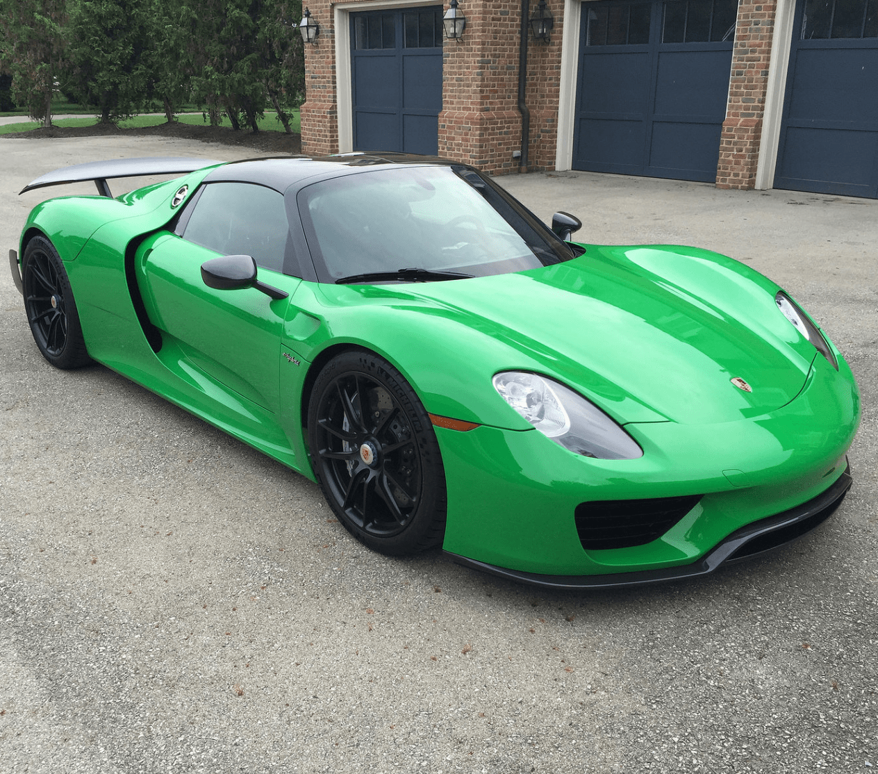 Porsche 918 Spyder Green