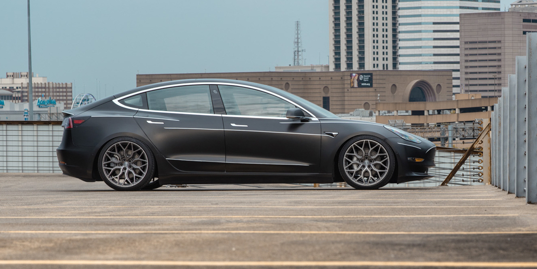 TESLA MODEL 3 VOSSEN HF2 TINTED MATTE GUNMETAL