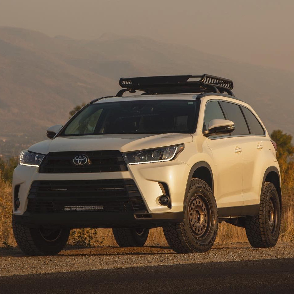 TOYOTA HIGHLANDER BLACK RHINO UNIT DARK BRONZE