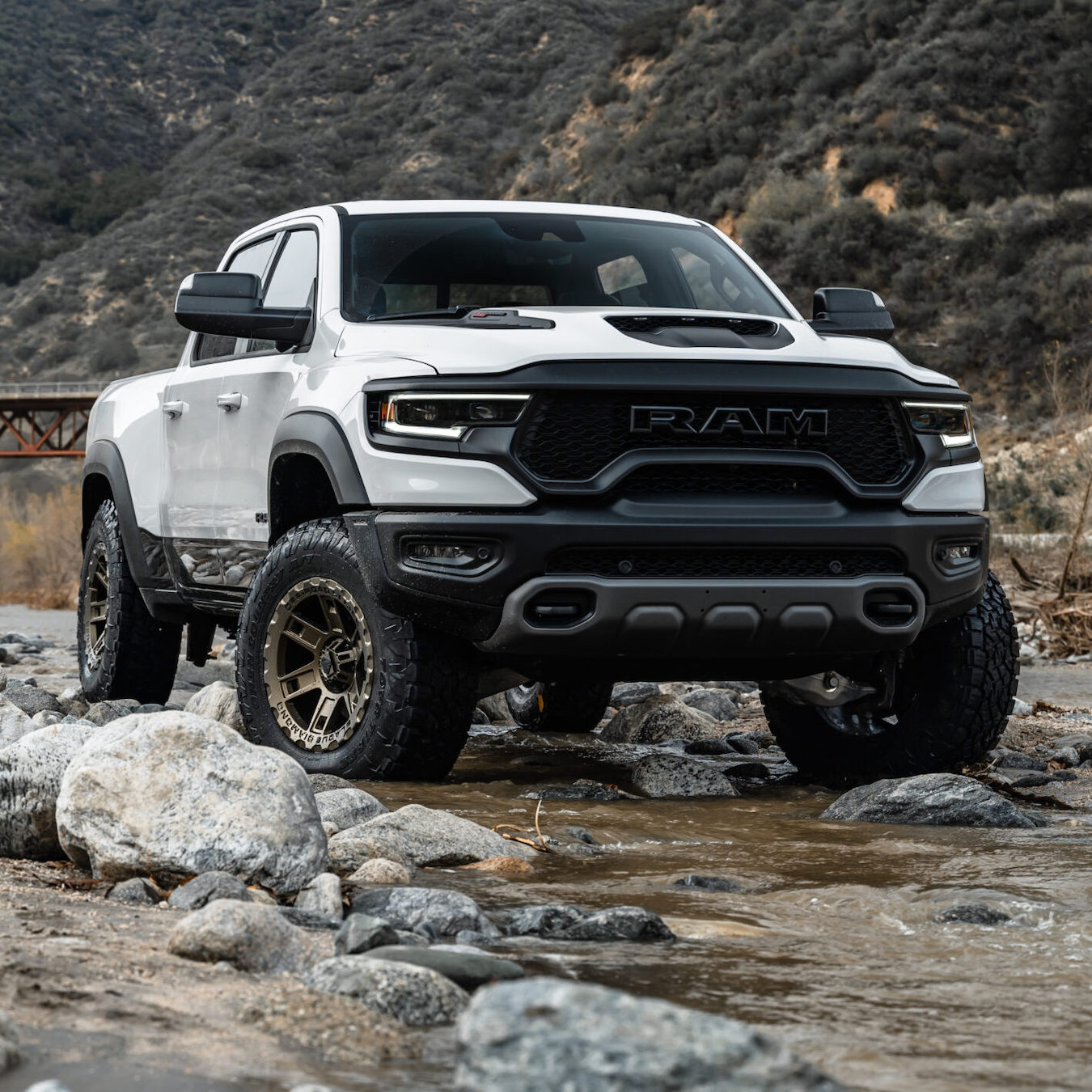 RAM 1500 TRX BLAQUE DIAMOND BD-O801 MATTE BRONZE