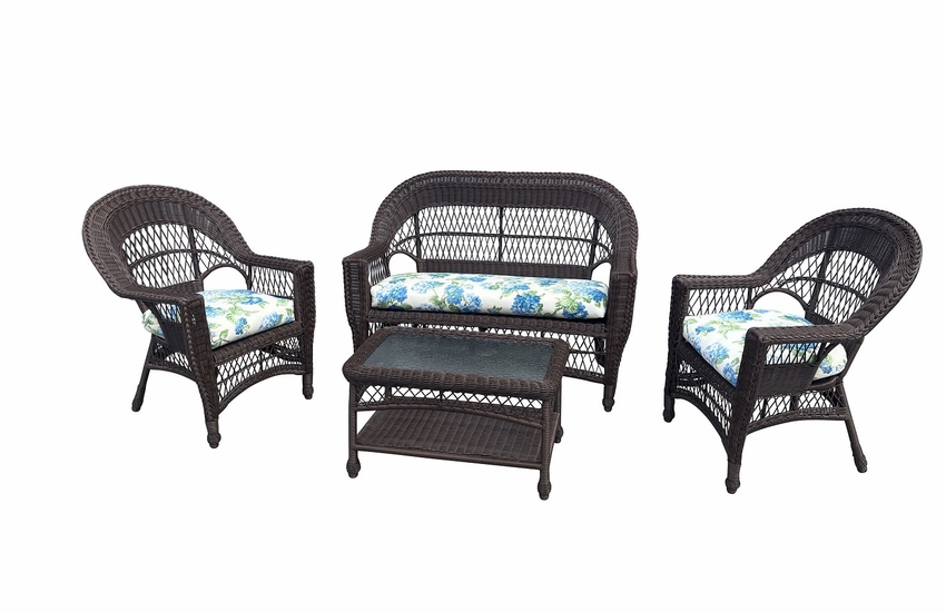 Outdoor Wicker Set - Cape Cod Style