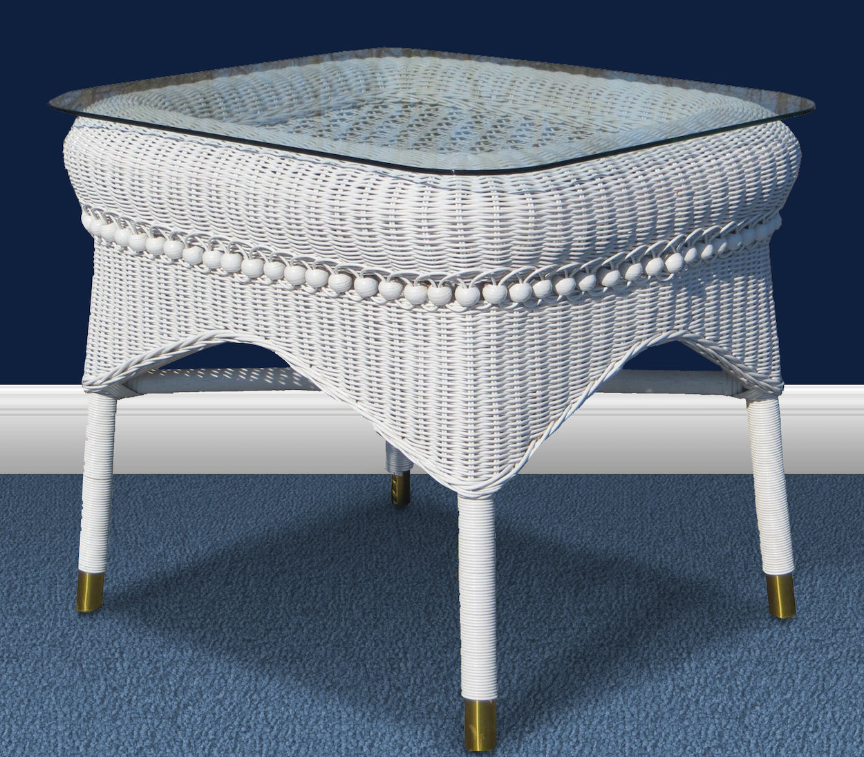 Victorian Wicker End Table | Wicker Paradise
