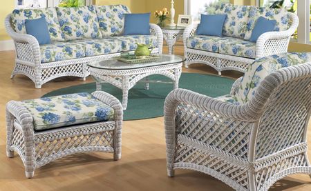 Wicker Dining Set in White